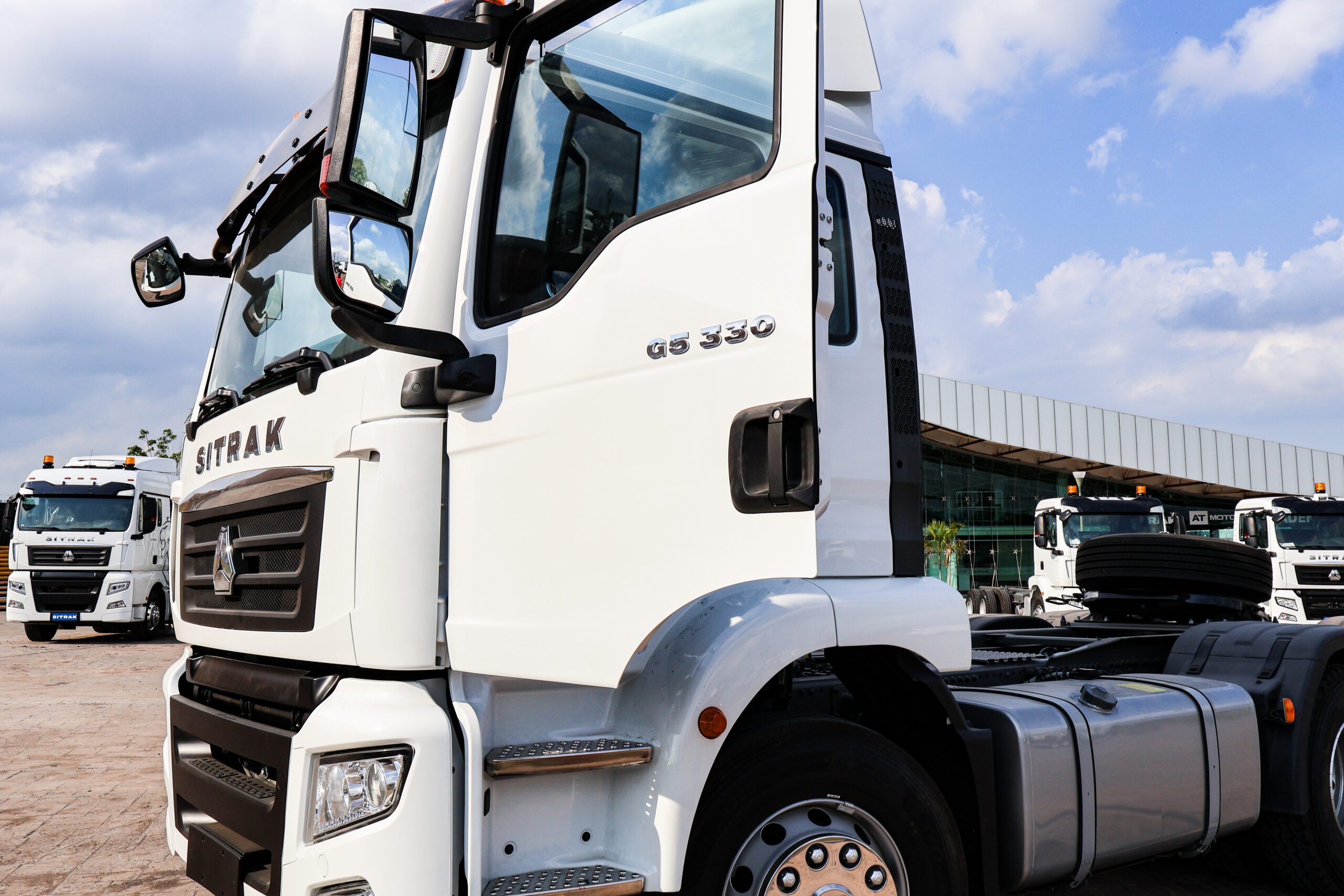 SITRAK 62K 330HP 6X4 - Sitrak Puebla